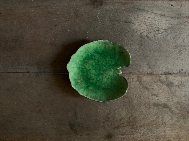 ハート型リーフプレート 18cm | iichi 日々の暮らしを心地よくするハンドメイドやアンティークのマーケットプレイス