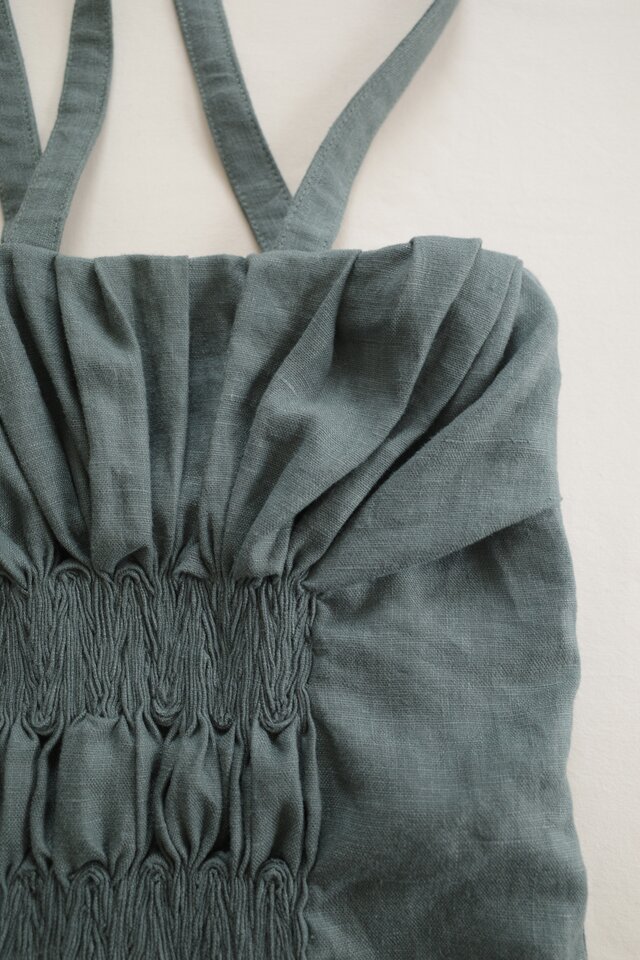 Smocking刺繍のトートバッグ | iichi 日々の暮らしを心地よくするハンドメイドやアンティークのマーケットプレイス