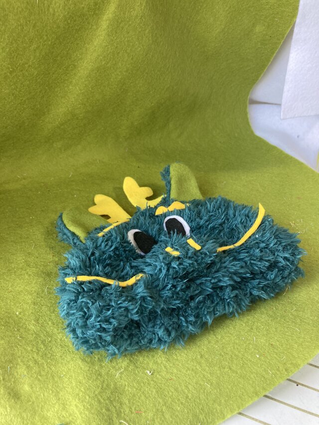 干支の帽子 辰年 2024 | iichi 日々の暮らしを心地よくするハンドメイドやアンティークのマーケットプレイス