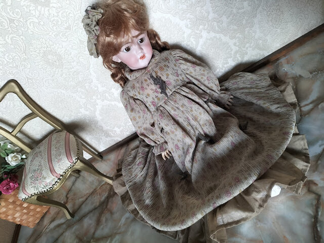 ドール背丈70cm位用 オータムカラーのドレス他 | iichi 日々の暮らしを心地よくするハンドメイドやアンティークのマーケットプレイス