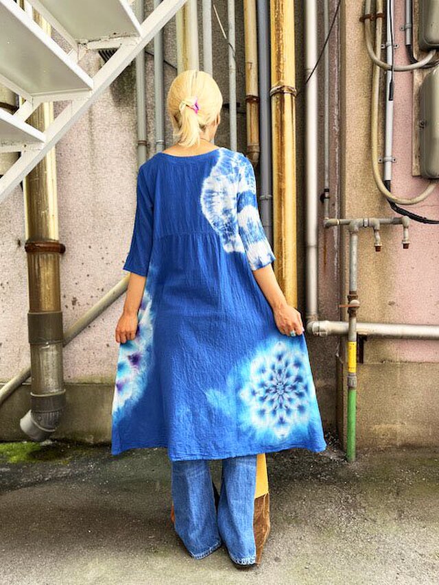 タイダイ染め ロングワンピース ブルービューティ 美しい大曼荼羅 Hippies Dye最新作 HD20-21 | iichi 日々の暮らしを心地よくするハンドメイドやアンティークのマーケットプレイス