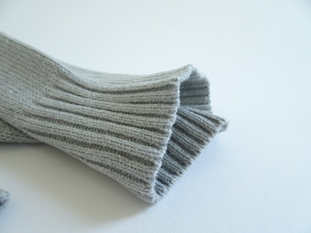 【ジャパンメイド】バイカラーロングシーズンニットプルオーバー | iichi 日々の暮らしを心地よくするハンドメイドやアンティークのマーケットプレイス