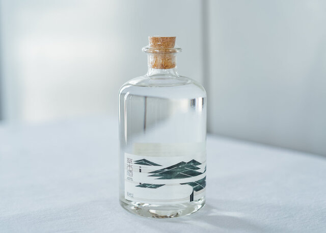 フォレストジン 500ml | iichi 日々の暮らしを心地よくするハンドメイドやアンティークのマーケットプレイス