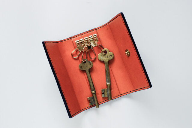 No.10 Key Case | iichi 日々の暮らしを心地よくするハンドメイドやアンティークのマーケットプレイス