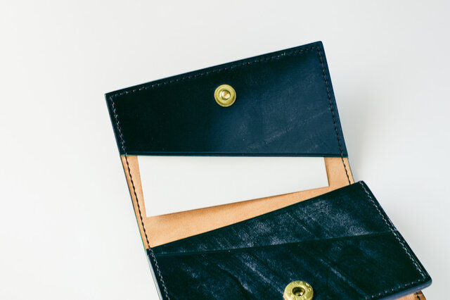 No.09 Card Case [TW&S Bridle] | iichi 日々の暮らしを心地よくするハンドメイドやアンティークのマーケットプレイス