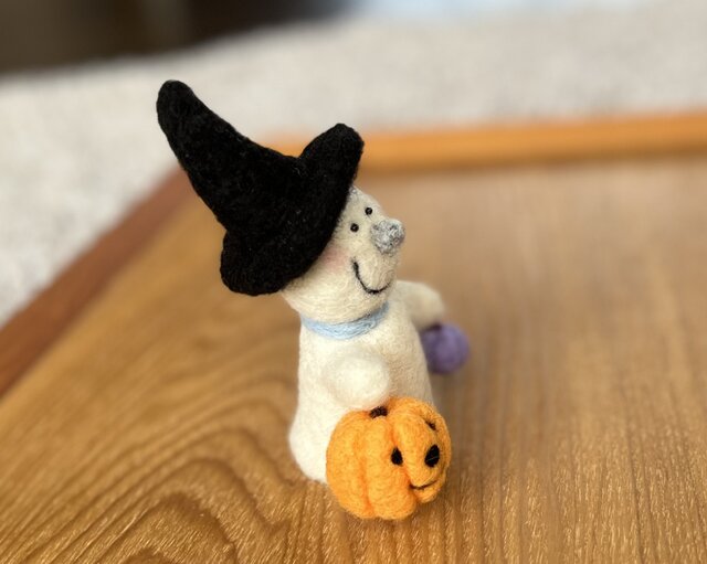 ハロウィン カボチャ 置物 ゴースト | iichi 日々の暮らしを心地よくするハンドメイドやアンティークのマーケットプレイス