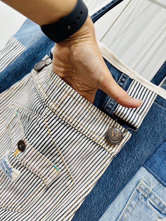 特大★収納17ヶ所★マザーズバッグ トートバッグ カバン デニムリメイク | iichi 日々の暮らしを心地よくするハンドメイドやアンティークのマーケットプレイス