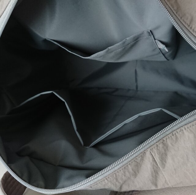 flower motif 2way bag [gray nylon] | iichi 日々の暮らしを心地よくするハンドメイドやアンティークのマーケットプレイス