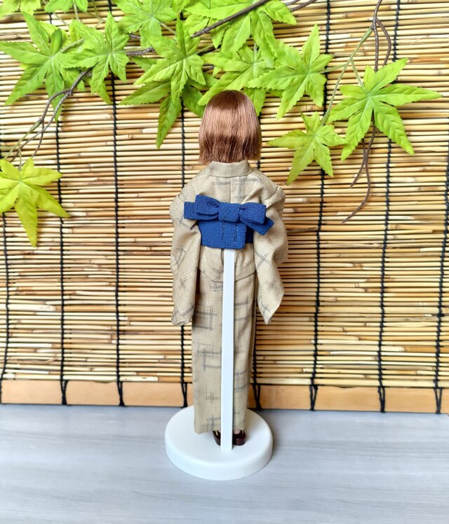 「蒼のイゲタ〈ベージュ・ブルー〉」27cmドール浴衣 | iichi 日々の暮らしを心地よくするハンドメイドやアンティークのマーケットプレイス