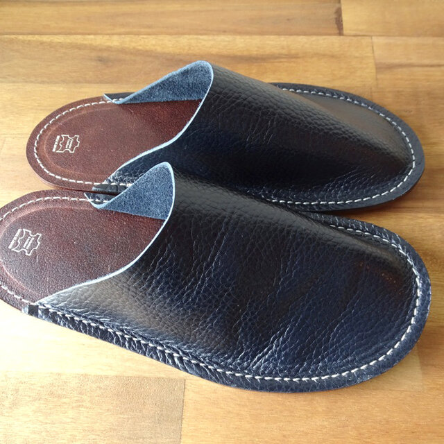 Mサイズ ハンドメイド オールレザー 革底 スリッパ 928 | iichi 日々の暮らしを心地よくするハンドメイドやアンティークのマーケットプレイス