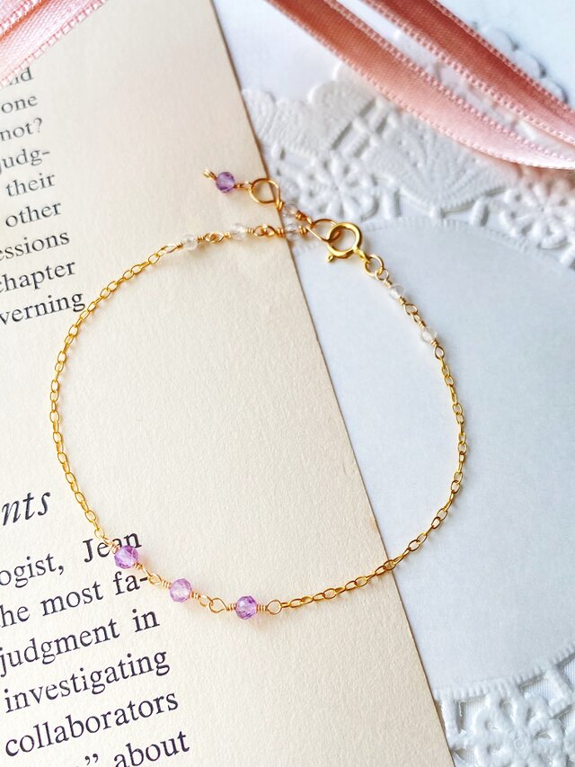 14kgf 宝石質ピンクアメジストとホワイトトパーズの華奢ブレスレット /ac802 | iichi 日々の暮らしを心地よくするハンドメイドやアンティークのマーケットプレイス