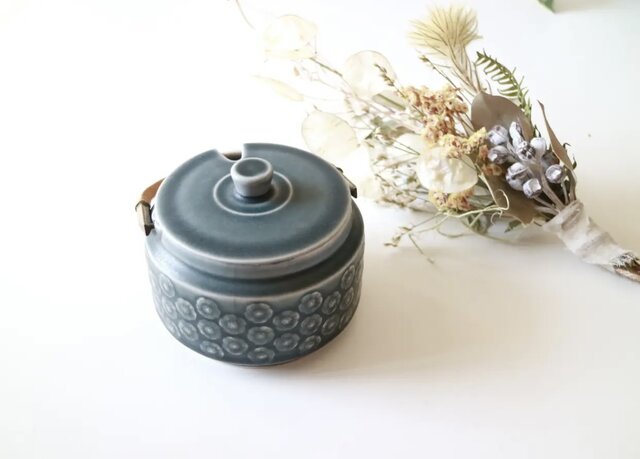 【Kronjyden】Jens.H.Quistgaard / Umbra Azur シュガーポット No.3658 | iichi 日々の暮らしを心地よくするハンドメイドやアンティークの ...