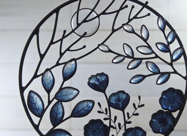 ガラスのリース[月夜]L | iichi 日々の暮らしを心地よくするハンドメイドやアンティークのマーケットプレイス