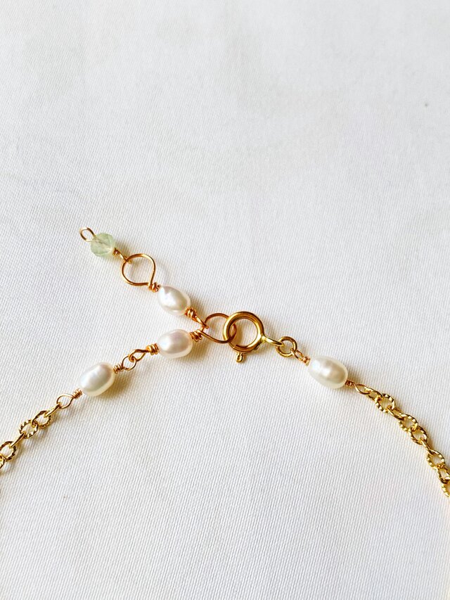 （訳あり）14kgf プレナイトと淡水パールのブレスレット /ac808 | iichi 日々の暮らしを心地よくするハンドメイドやアンティークのマーケットプレイス