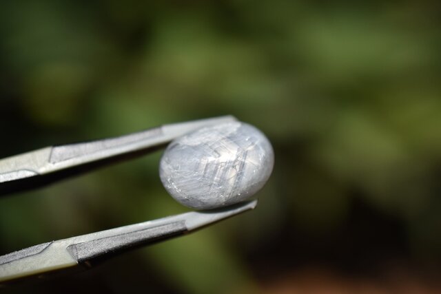 シルキー★ミャンマー産★ホワイトサファイア s959 | iichi 日々の暮らしを心地よくするハンドメイドやアンティークのマーケットプレイス