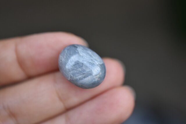 シルキー★ミャンマー産★ホワイトサファイア s959 | iichi 日々の暮らしを心地よくするハンドメイドやアンティークのマーケットプレイス