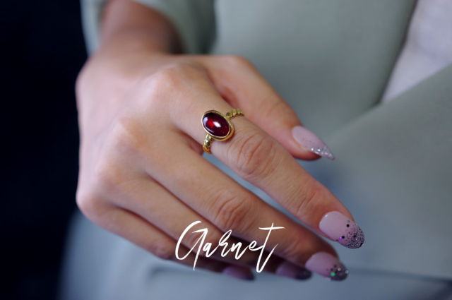 新作 ☆『Garnet』☆の世界でひとつの天然石リングsilver925 + 18kgpコーティング | iichi 日々の暮らしを心地よくするハンドメイドやアンティークのマーケットプレイス