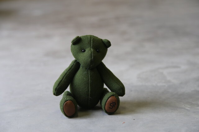 sourire bear | iichi 日々の暮らしを心地よくするハンドメイドやアンティークのマーケットプレイス