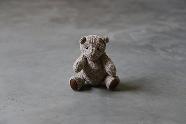 sourire bear | iichi 日々の暮らしを心地よくするハンドメイドやアンティークのマーケットプレイス