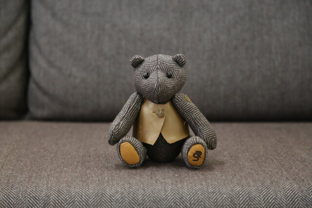 sourire bear leather jacket | iichi 日々の暮らしを心地よくするハンドメイドやアンティークのマーケットプレイス