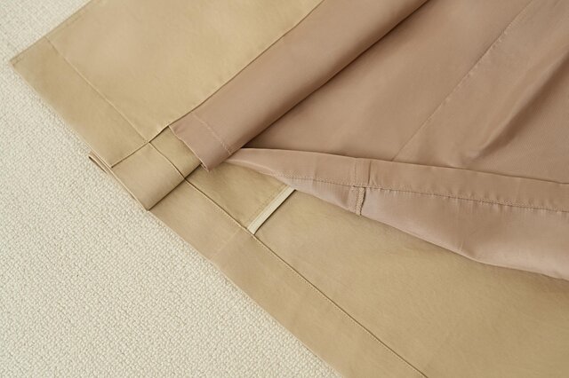 羽織るだけで雰囲気格上げ フード付きアウター ロングコート 濃いベージュ 230911-1 | iichi 日々の暮らしを心地よくするハンドメイドやアンティークのマーケットプレイス