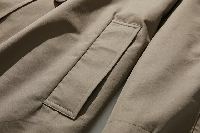 羽織るだけで雰囲気格上げ フード付きアウター ロングコート くすみのある渋い茶色 230911-4 | iichi 日々の暮らしを心地よくするハンドメイドやアンティークのマーケットプレイス