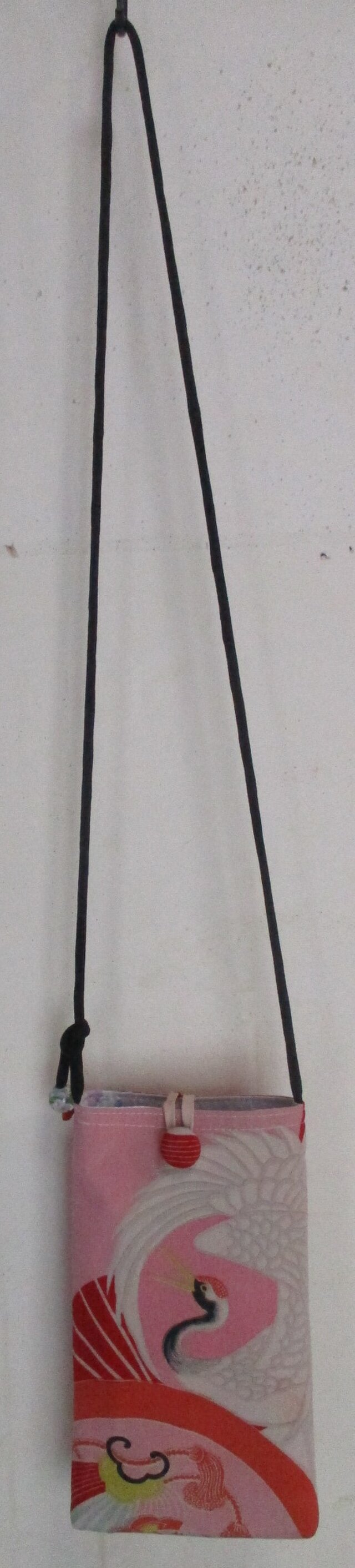 7332 長襦袢で作ったスマホショルダー＃送料無料 | iichi 日々の暮らしを心地よくするハンドメイドやアンティークのマーケットプレイス