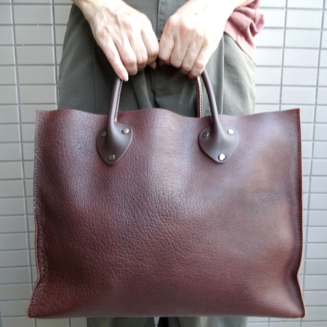 【期間限定】こちらの革在庫無し 一点物 A4 PC 天然革 ハンドメイド856 | iichi 日々の暮らしを心地よくするハンドメイドやアンティークのマーケットプレイス