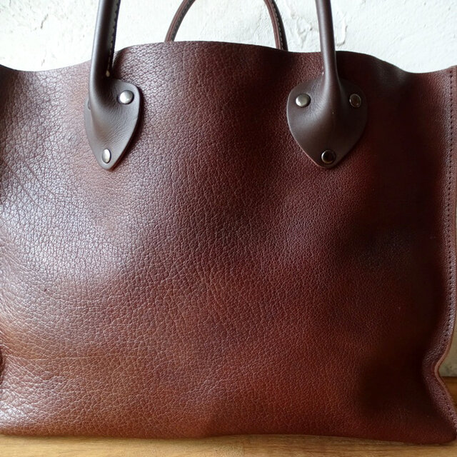 【期間限定】こちらの革在庫無し 一点物 A4 PC 天然革 ハンドメイド856 | iichi 日々の暮らしを心地よくするハンドメイドやアンティークのマーケットプレイス