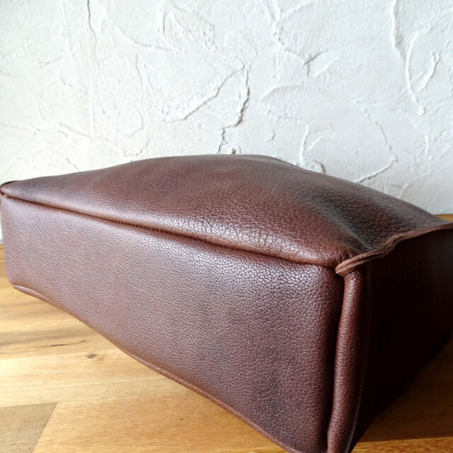 【期間限定】こちらの革在庫無し 一点物 A4 PC 天然革 ハンドメイド856 | iichi 日々の暮らしを心地よくするハンドメイドやアンティークのマーケットプレイス