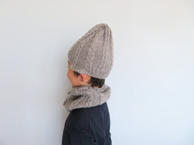 雪の日のこどもの帽子/fog | iichi 日々の暮らしを心地よくするハンドメイドやアンティークのマーケットプレイス