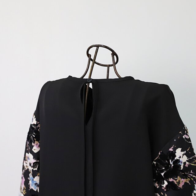 異素材バルーン袖 バックリボン フォーマル ワンピース ブラック 0595 | iichi 日々の暮らしを心地よくするハンドメイドやアンティークのマーケットプレイス