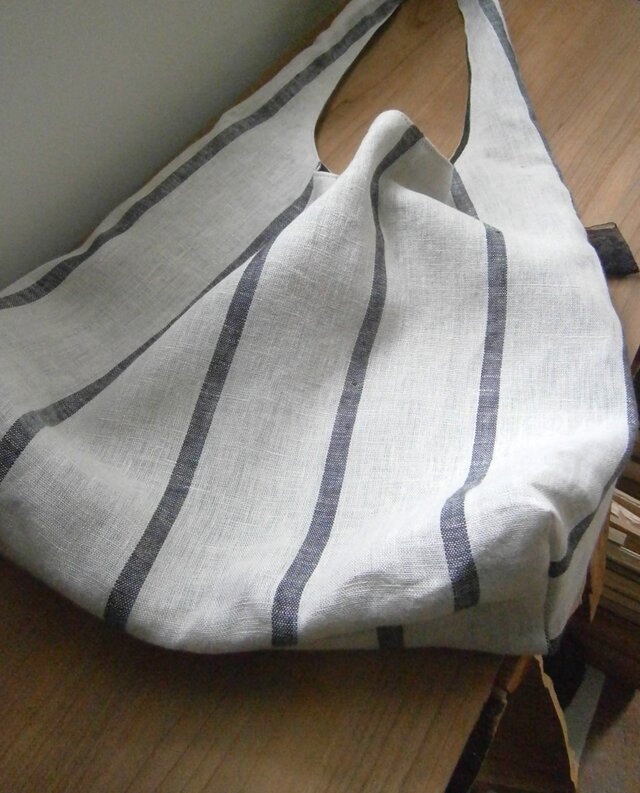 StripeLinen LightweightBag | iichi 日々の暮らしを心地よくするハンドメイドやアンティークのマーケットプレイス
