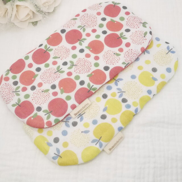 【送料無料】ガーゼハンカチ2枚セット『りんご』 10×20cm 優しい肌触りの8重ガーゼハンカチ 国産ガーゼ | iichi 日々の暮らしを心地よくするハンドメイドやアンティークのマーケットプレイス