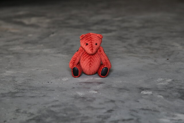 sourire bear | iichi 日々の暮らしを心地よくするハンドメイドやアンティークのマーケットプレイス