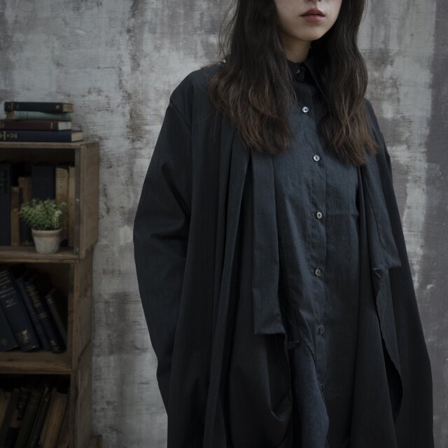 【完全一点物】パッチワークシャツワンピース（チャコール） | iichi 日々の暮らしを心地よくするハンドメイドやアンティークのマーケットプレイス