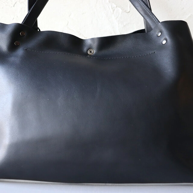 【期間限定】イタリアンレザー 触れば分かる しっとり 天然革 ハンドメイド9134 | iichi 日々の暮らしを心地よくするハンドメイドやアンティークのマーケットプレイス