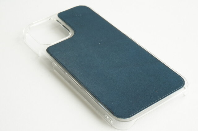 牛革 1枚革 iPhone スマホケース レッド／ネイビー iPhone14/14Pro/13/13Pro | iichi 日々の暮らしを心地よくするハンドメイドやアンティークのマーケットプレイス