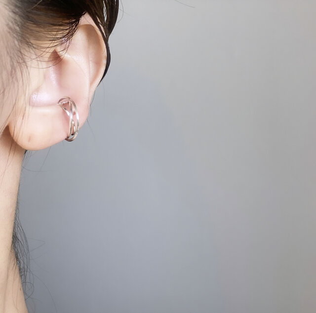 diagonal silver925 イヤーカフ 3連 | iichi 日々の暮らしを心地よくするハンドメイドやアンティークのマーケットプレイス