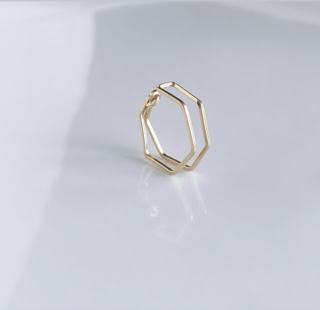 14kgf Hexagon イヤーカフ 2連 | iichi 日々の暮らしを心地よくするハンドメイドやアンティークのマーケットプレイス