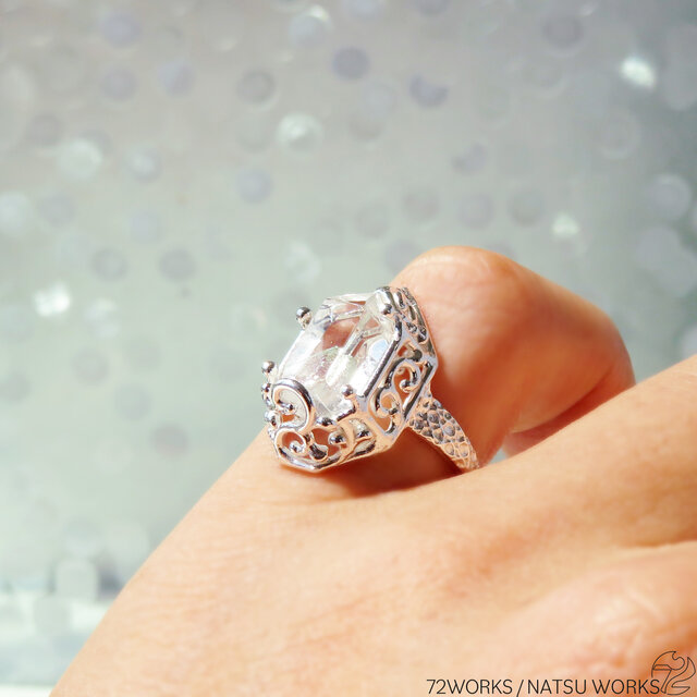 フックサイト in クォーツ / Fuchsite in Quartz ll | iichi 日々の暮らしを心地よくするハンドメイドやアンティークのマーケットプレイス