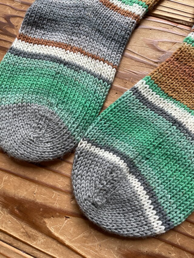 No.1285うつぼソックス172匹め | iichi 日々の暮らしを心地よくするハンドメイドやアンティークのマーケットプレイス