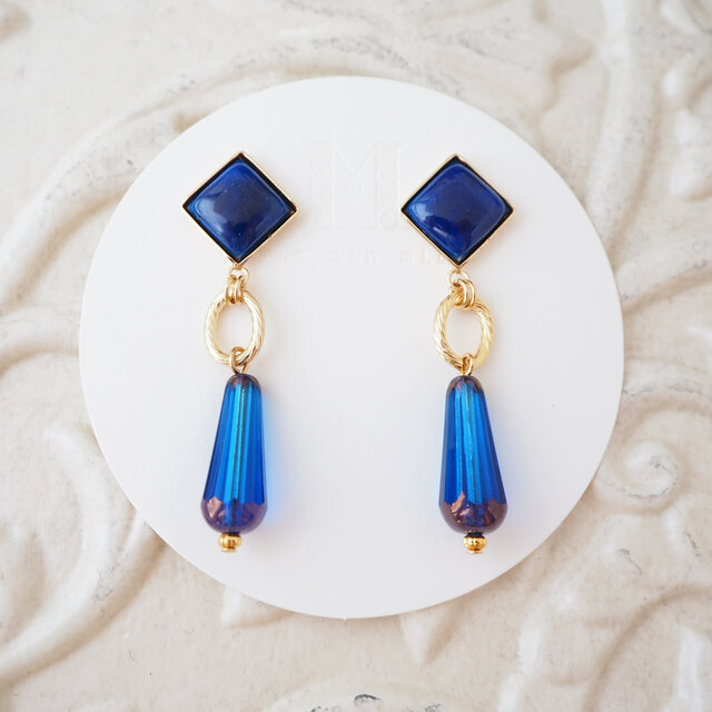 七宝焼 チェコビーズ ピアス ~Magellan blue~ | iichi 日々の暮らしを心地よくするハンドメイドやアンティークのマーケットプレイス