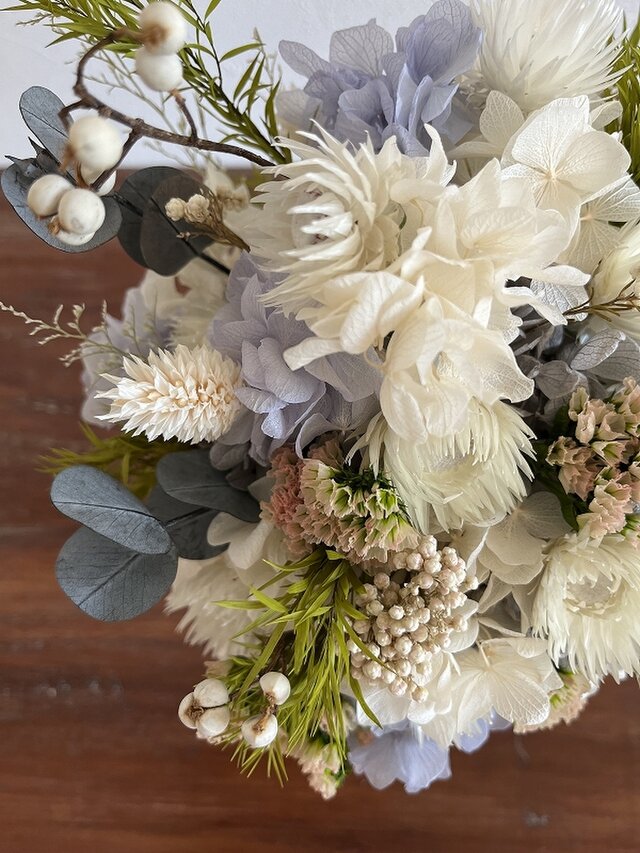 daisy blue / デイジーブルー ポットアレンジⓁswan | iichi 日々の暮らしを心地よくするハンドメイドやアンティークのマーケットプレイス