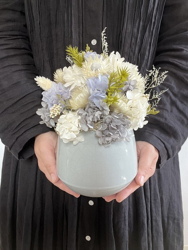 daisy blue / デイジーブルー ポットアレンジⓁ | iichi 日々の暮らしを心地よくするハンドメイドやアンティークのマーケットプレイス