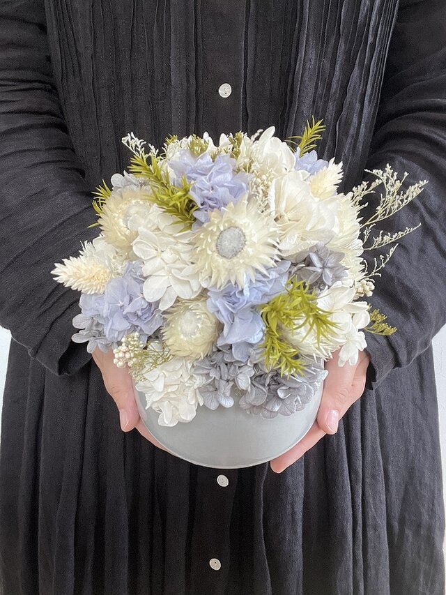 daisy blue / デイジーブルー ポットアレンジⓁ | iichi 日々の暮らしを心地よくするハンドメイドやアンティークのマーケットプレイス