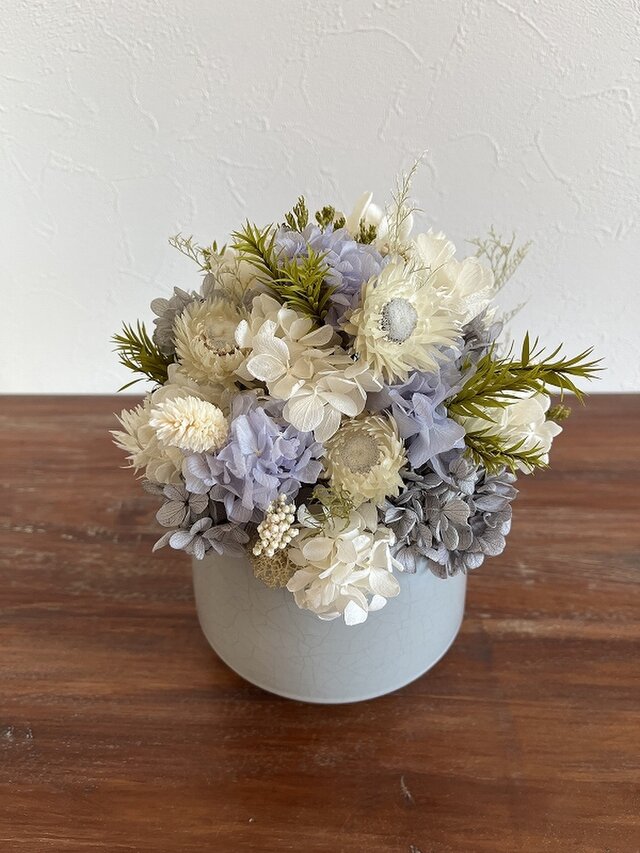 daisy blue / デイジーブルー ポットアレンジⓁ | iichi 日々の暮らしを心地よくするハンドメイドやアンティークのマーケットプレイス