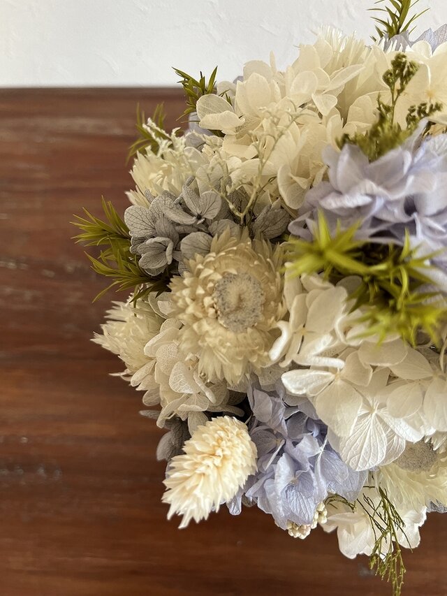 daisy blue / デイジーブルー ポットアレンジⓁ | iichi 日々の暮らしを心地よくするハンドメイドやアンティークのマーケットプレイス