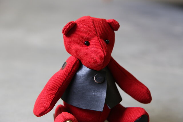 sourire bear leather jacket | iichi 日々の暮らしを心地よくするハンドメイドやアンティークのマーケットプレイス