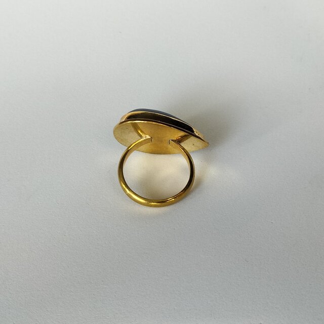 Kyanite brass ring | iichi 日々の暮らしを心地よくするハンドメイドやアンティークのマーケットプレイス